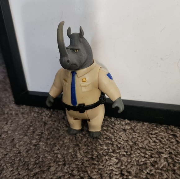 Disney | Toys | Disney Zootopia Action Figure Officer Mchorn Tomy 45 ...